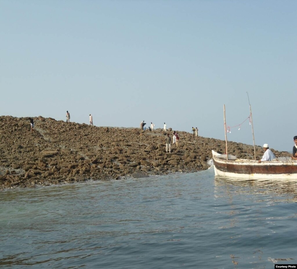 New Pakistan Island Disappearing new-pakistan-island-disappearing