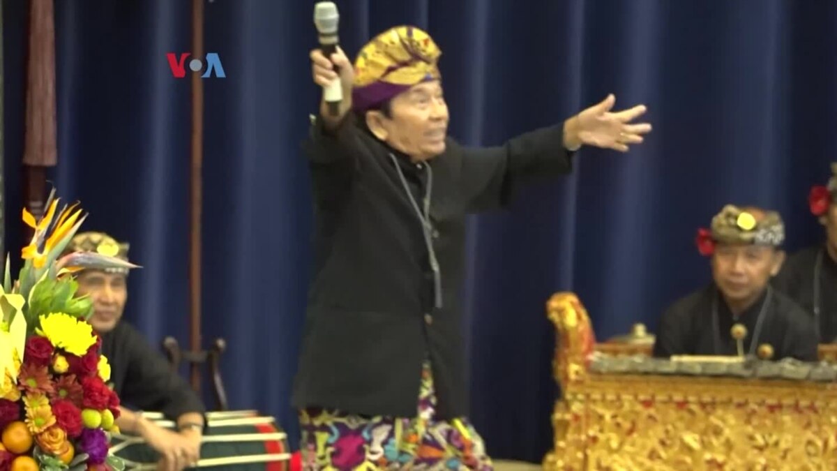 Exotic Bali: Perkenalkan Seni Tari Dan Tenun Bali Kepada Warga AS