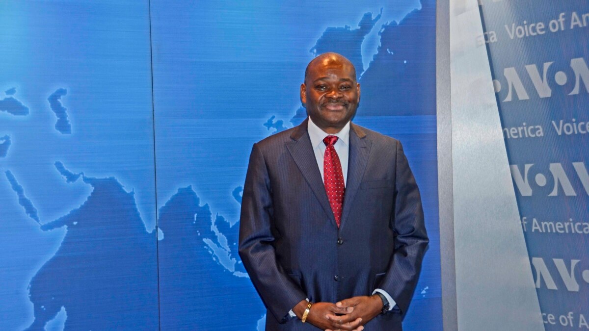 Reacções à morte de Raúl Danda descrevem enorme perda para Angola - 3:00