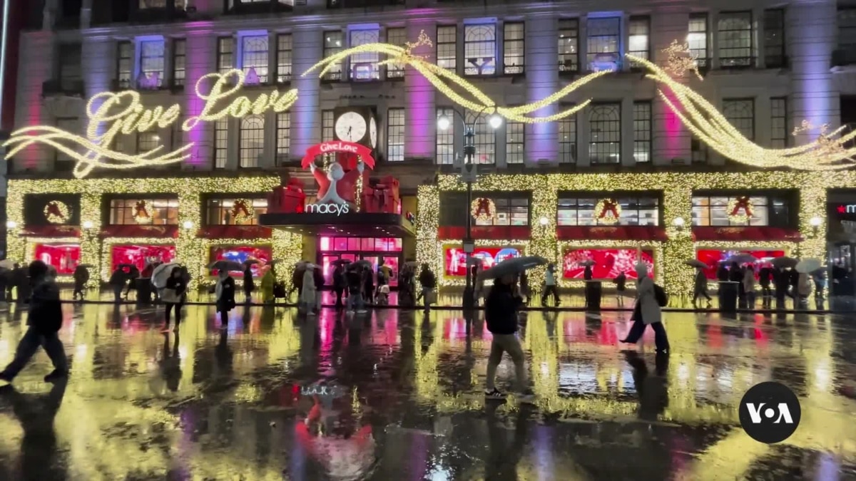 Why New York’s biggest retailers stick to century-old holiday marketing ...
