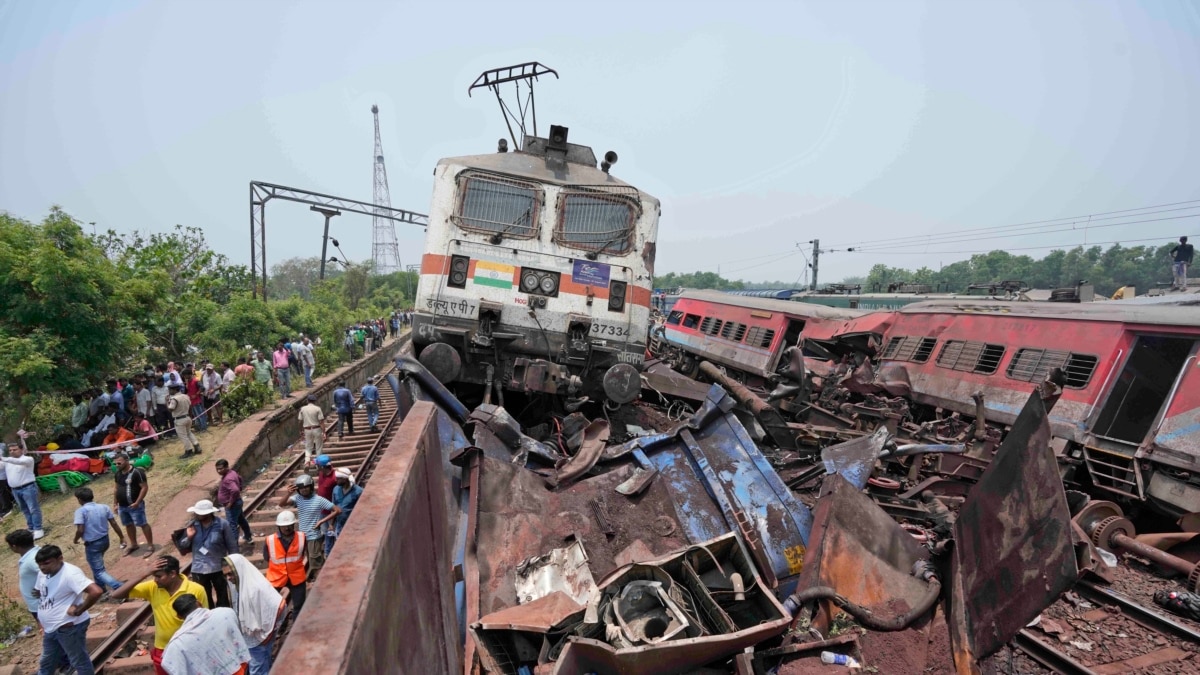 Indian Authorities Arrest 3 Railway Officials Over Train Crash That ...