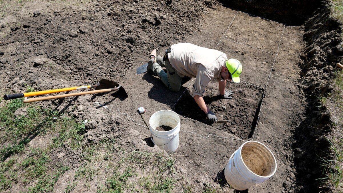 Dig Begins for Children's Remains at Defunct Native American Boarding ...