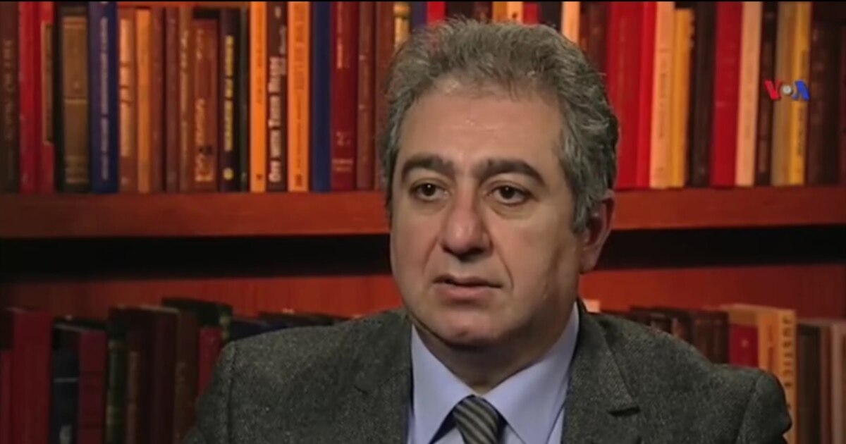 Qardaşı Qubad İbadoğlunun belində ağrıların şiddətləndiyini bildirir