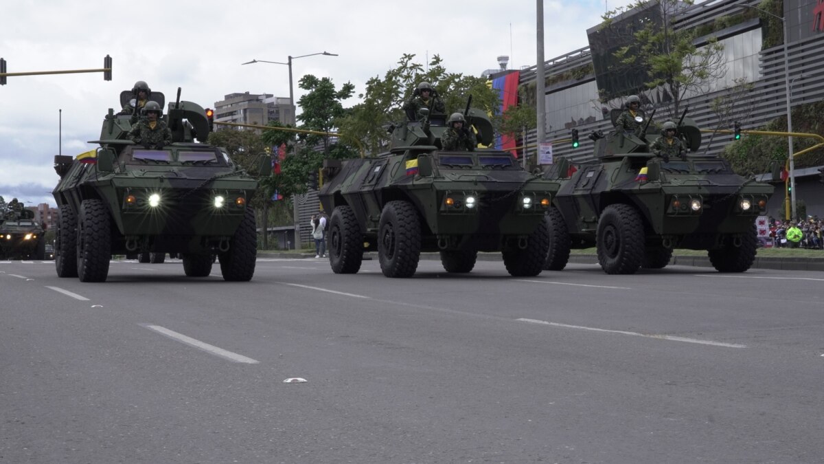 En Fotos: Así vivieron los colombianos el desfile militar del Día de la ...