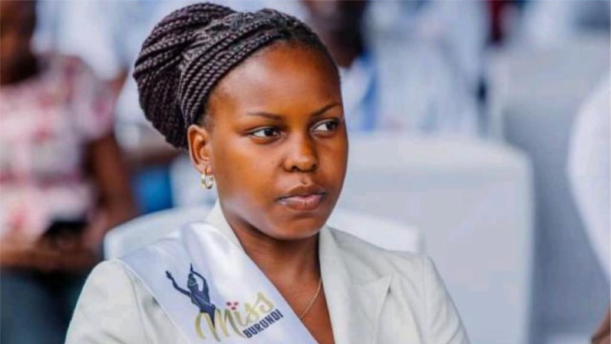 Umurundikazi Uwera Tricia Arashaka Guteza imbere Umwuga wo Kubumba