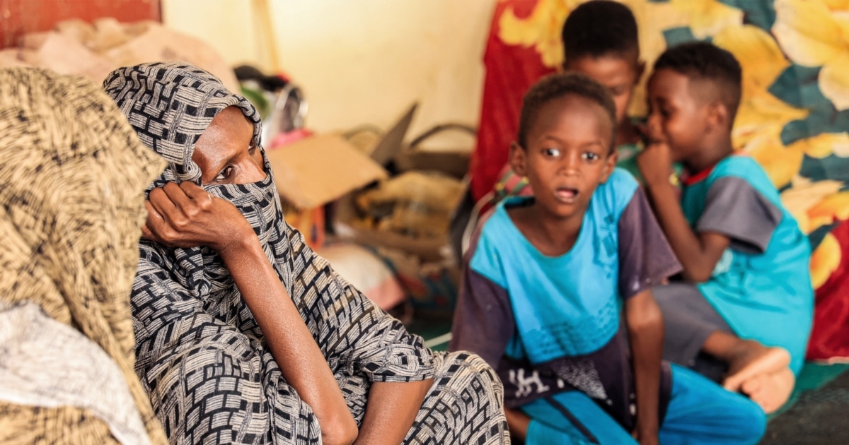 L'attente sans fin de milliers de Soudanais à la frontière de l'Egypte