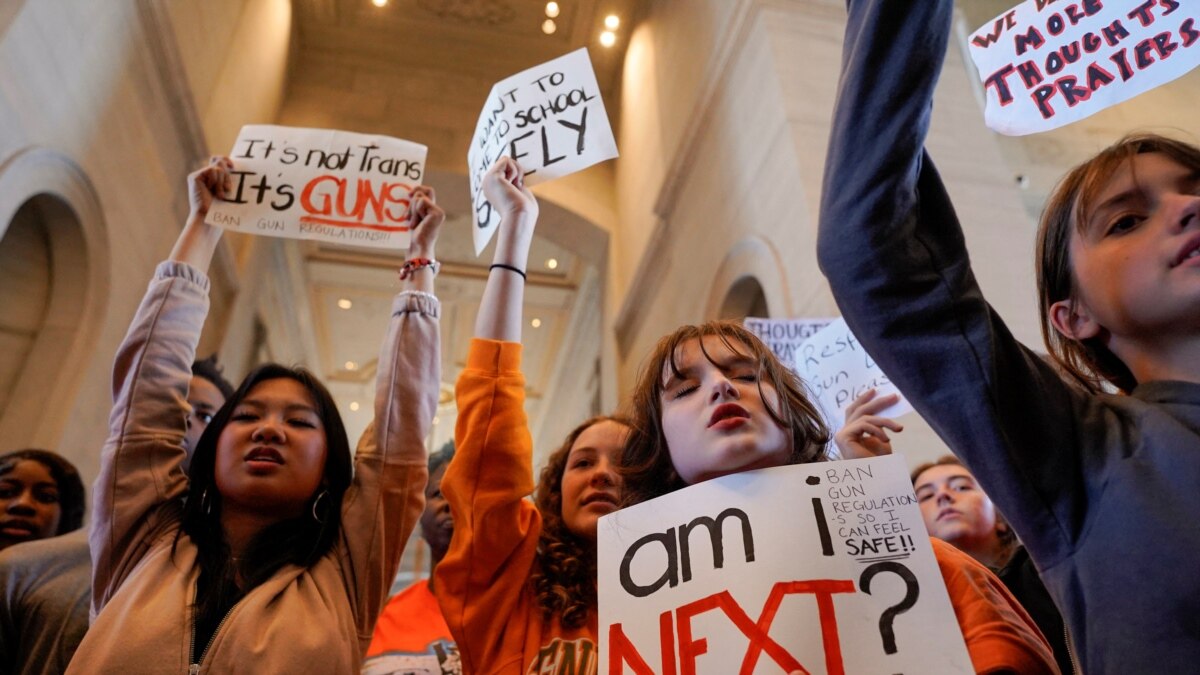 International Edition: The U.S. grapples with a gun violence epidemic ...