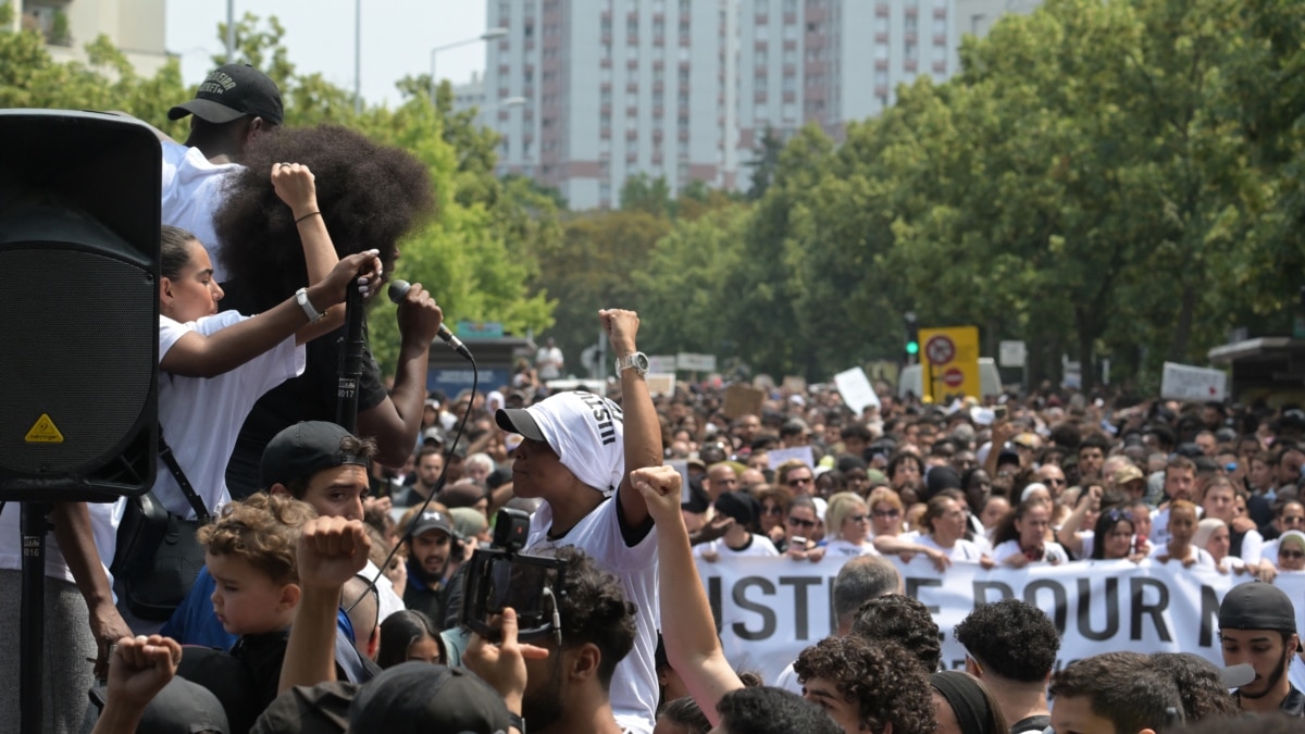 Violences en France : l'analyse du journaliste Kerwin Mayizo
