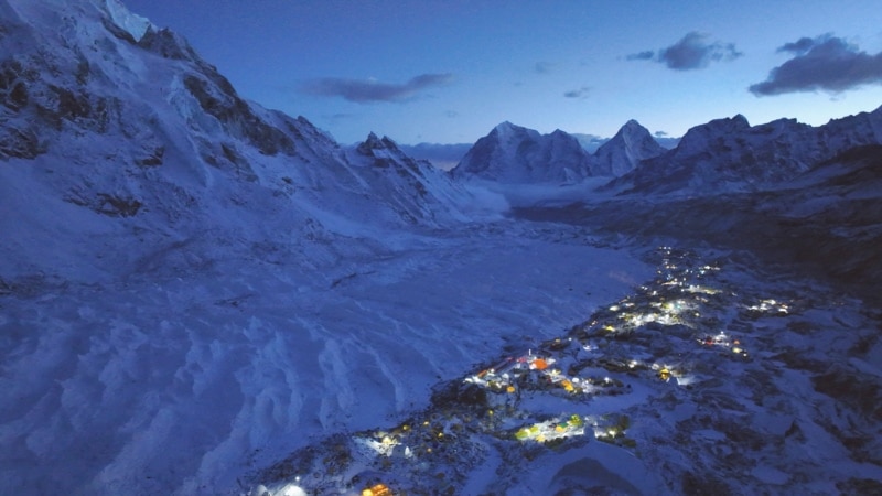 Pendaki Gunung Perempuan Asal Pakistan Mendaki Puncak Tertinggi di ...