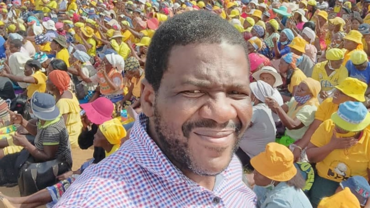 UMnu. Sengezo Tshabangu Usecatshile Ngoba Kulabantu Okuthiwa Bafuna ...