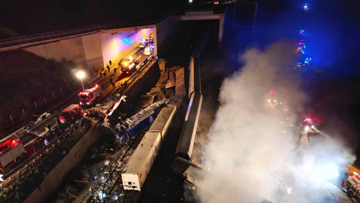 Fiery Greece Train Collision Kills 26, Injures at Least 85