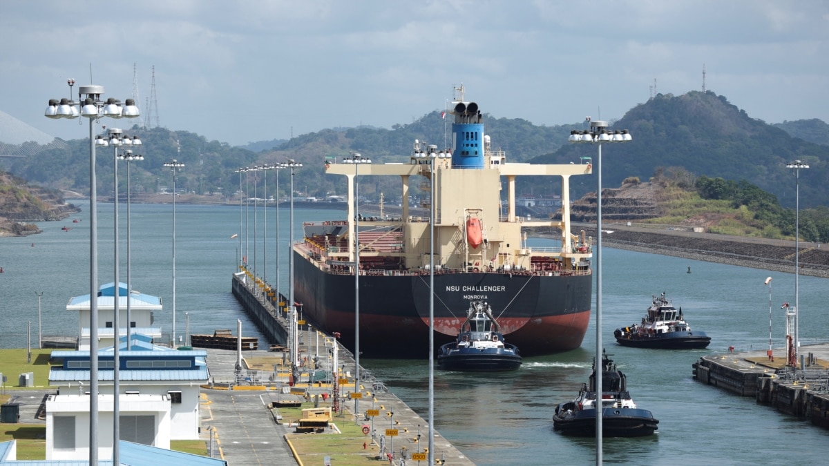 Canal de Panamá aumenta tránsito de buques por mejor nivel de las aguas