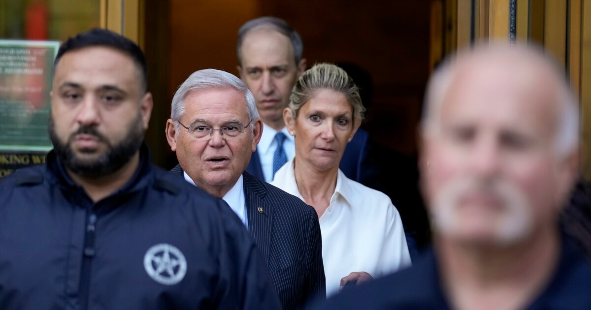 Senatori Menendez në gjykatë, deklaron pafajësinë për akuzat për korrupsion