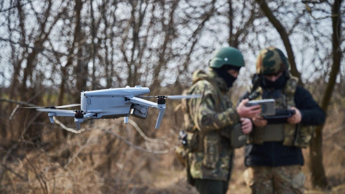 Kompania letoneze “Atlas” dërgon dronë në Ukrainë