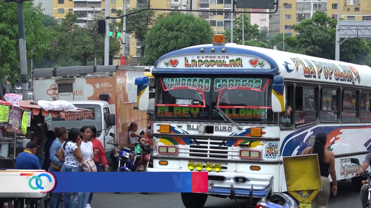 Miles de historias son contadas por los ‘buses’ en Venezuela