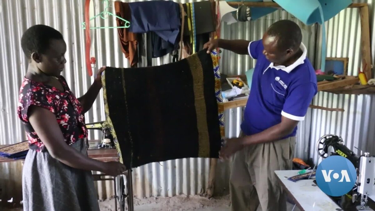 Kenyan Women Recycle Synthetic Hair Waste