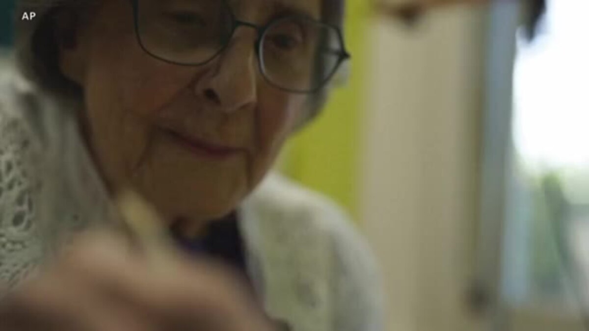 La peintre australienne June Boase Weller au sommet de son art à 94 ans