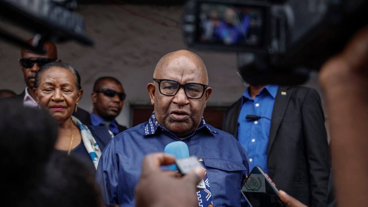 Comoros' President Extends Rule, Winning a Fourth Term