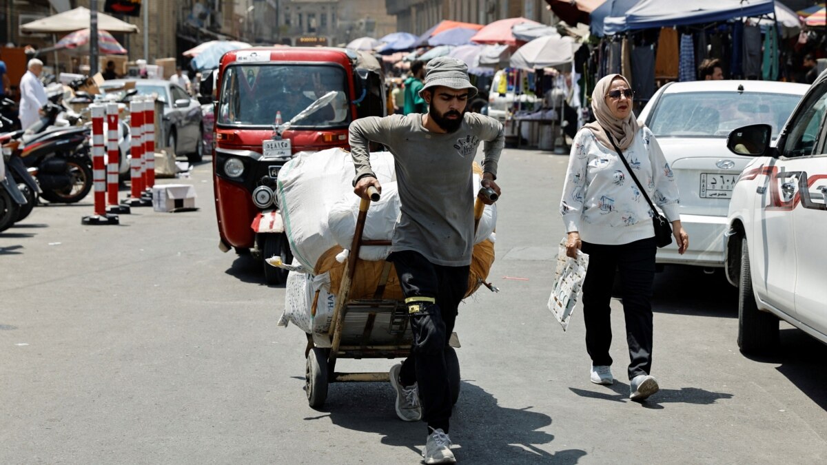 Punishing Heatwave Bakes Iraqis in Baghdad This Summer