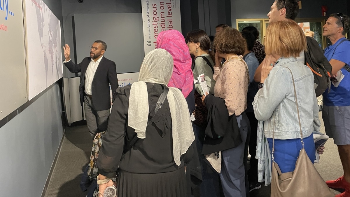 Voice of America Welcomes Visitors Back for Studio Tours