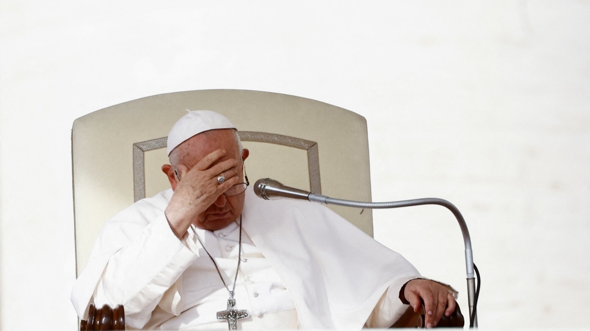 Pope Francis Calls for End to Israel-Palestinian Violence