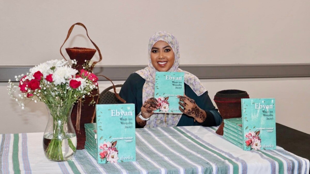 Wareysi: Faadumo Derbi iyo buugga Ebyan: Waqti iyo Waayaha Jaceyl