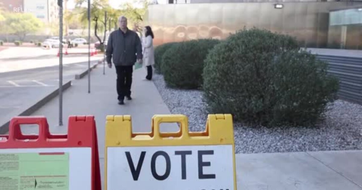 Threats To Democracy Top Concern For Us Voters Poll Finds 2669