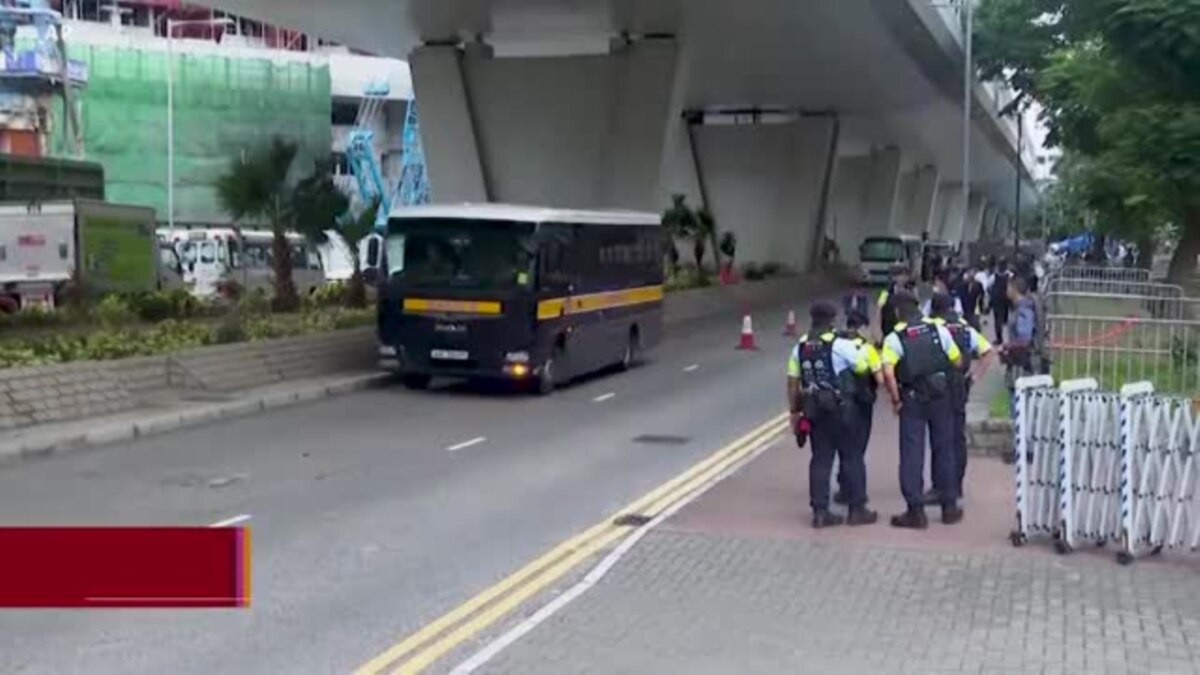 ཧོང་ཀོང་གི་དམངས་གཙོ་དོན་གཉེར་བ་༡༤ ལ་ཁྲིམས་ཆད་བཅད།