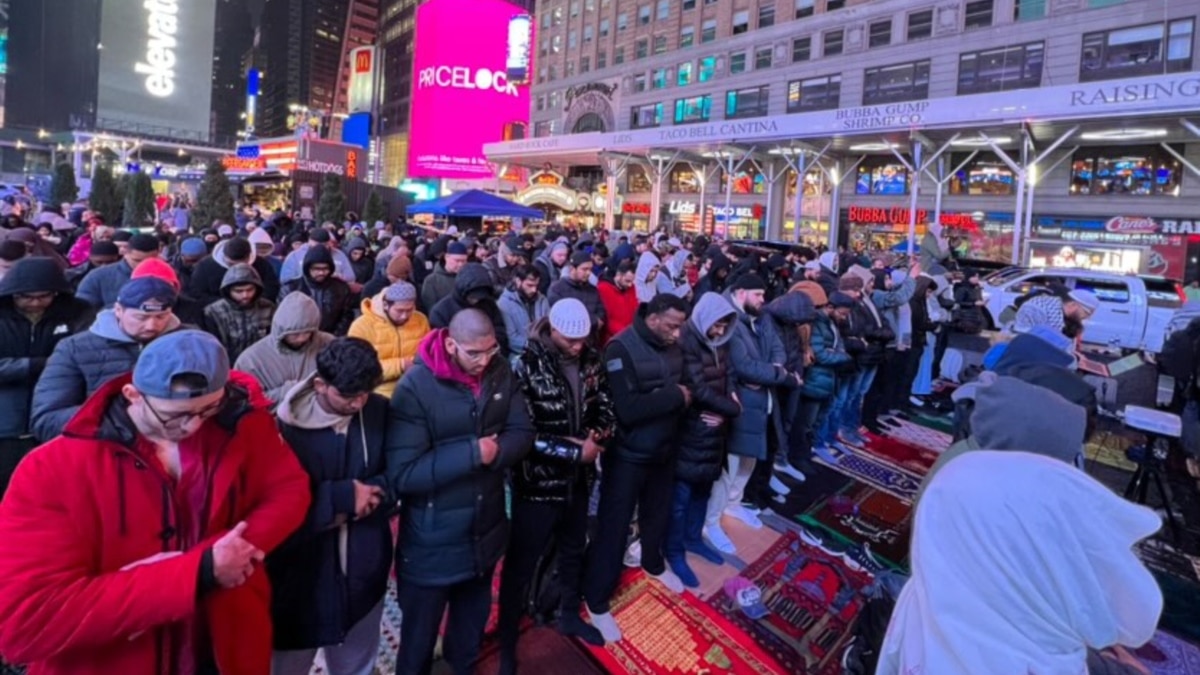 Puasa Pertama di AS: Tarawih di Times Square, Rindu Takjil, dan Dengar ...