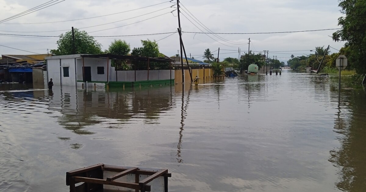 Chuvas deixam dois mortos e milhares de desalojados em Sofala