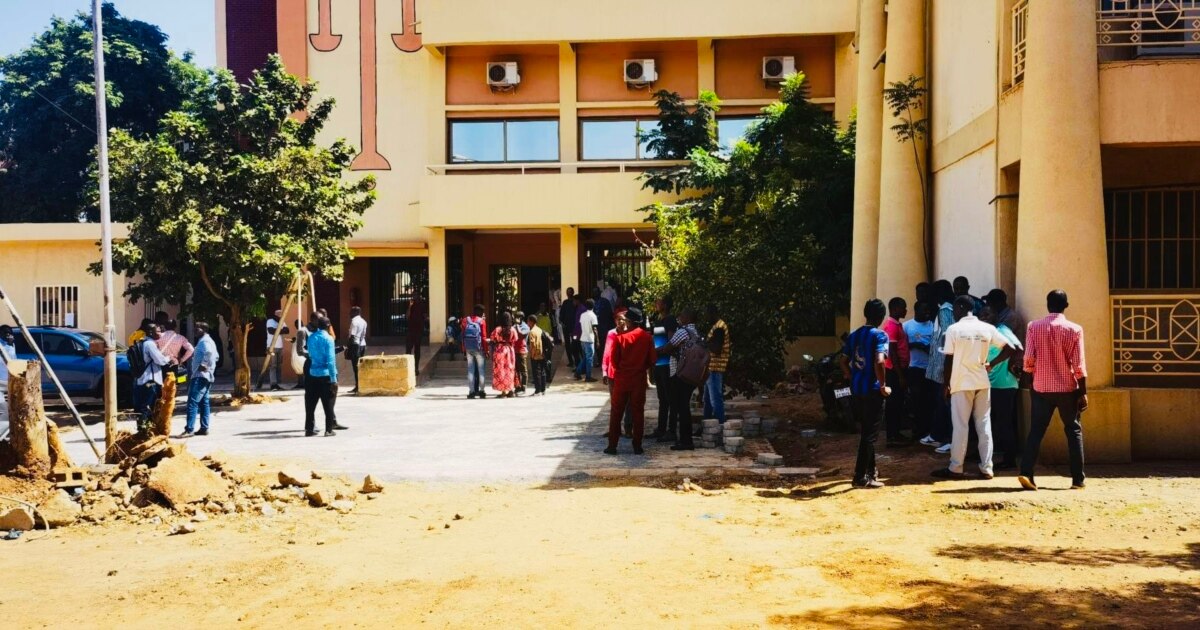 Burkina : le tribunal administratif refuse de suspendre des ...