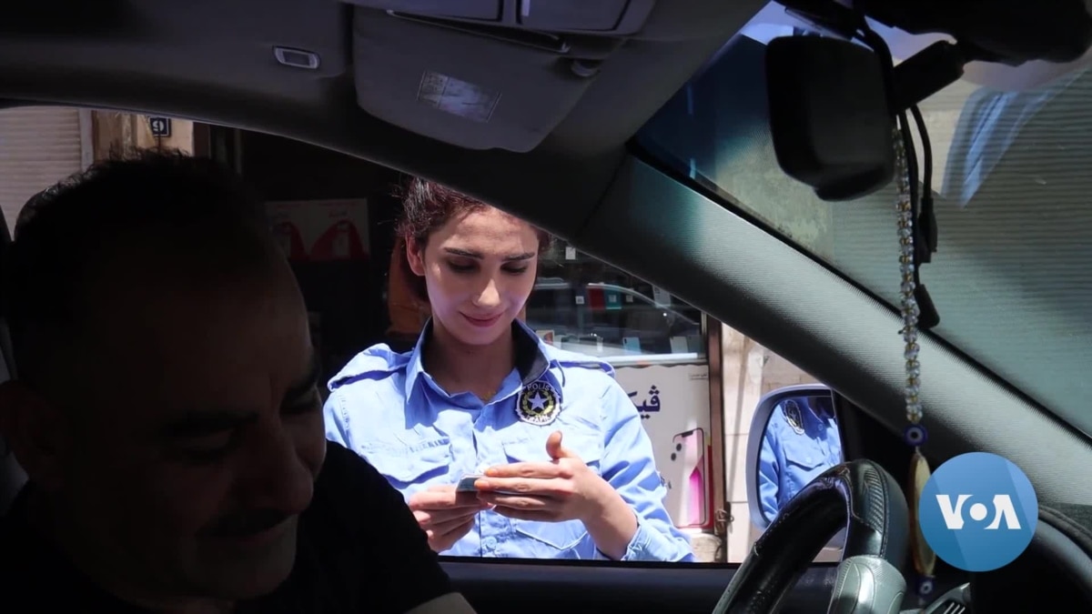 In Kurdish Syria, Traffic Police Attracts Female Recruits