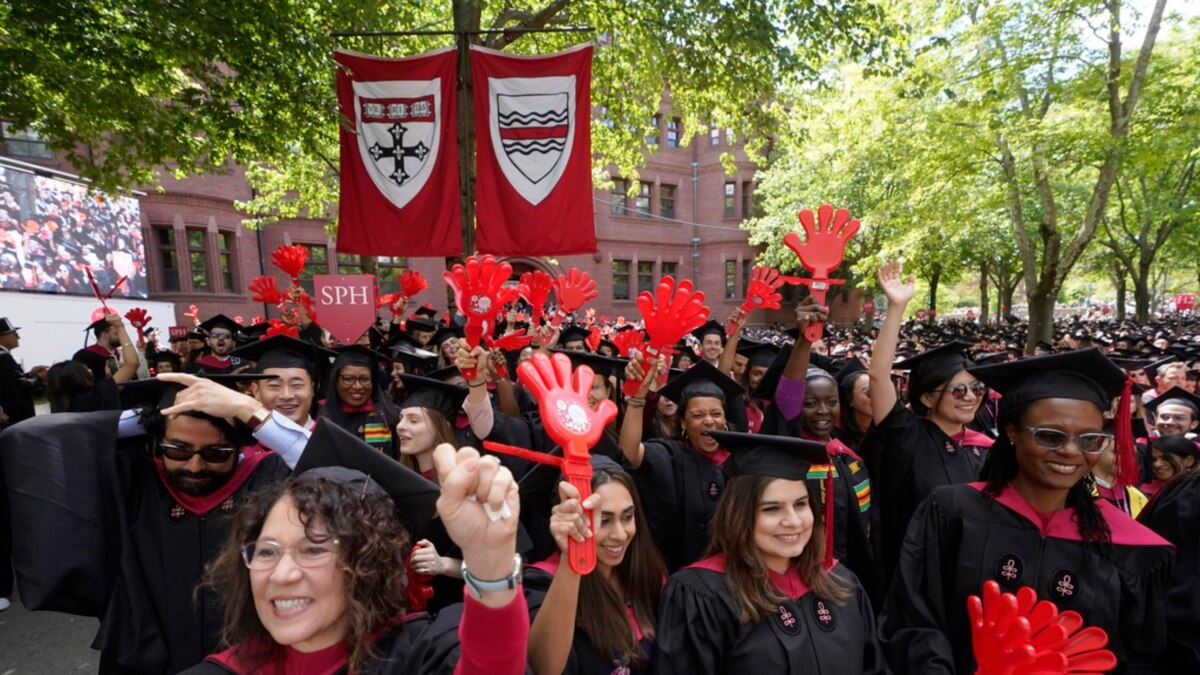 Harvard bị điều tra về vấn đề tuyển sinh