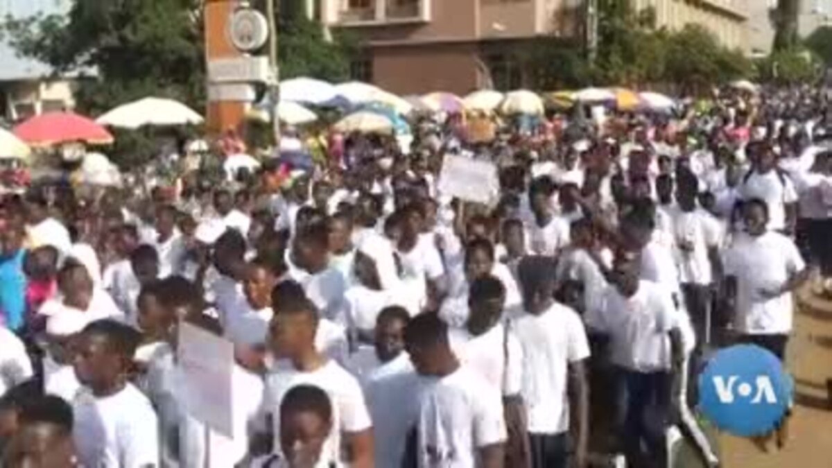 Thousands Walk Streets of Ghanaian Capital to Raise Breast Cancer Awareness