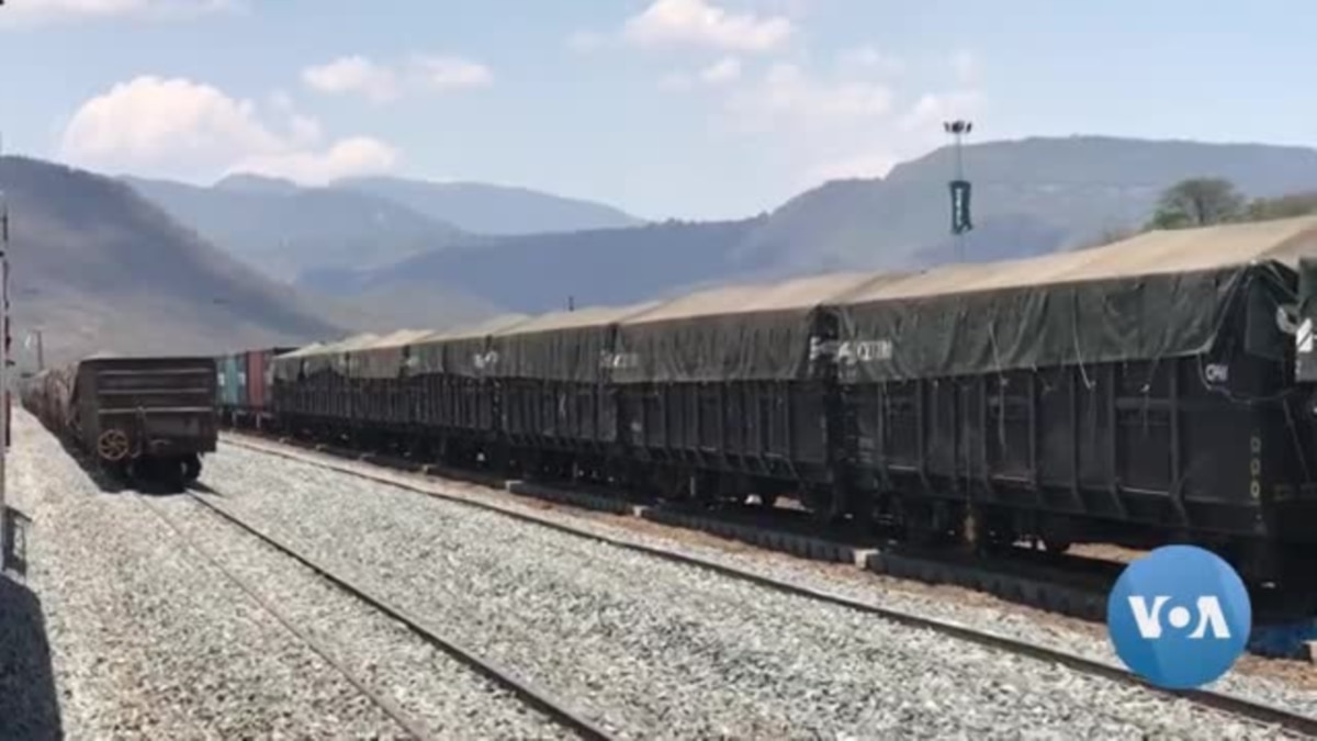 Linha de Machipanda reintroduz comboio de passageiros 26 anos depois