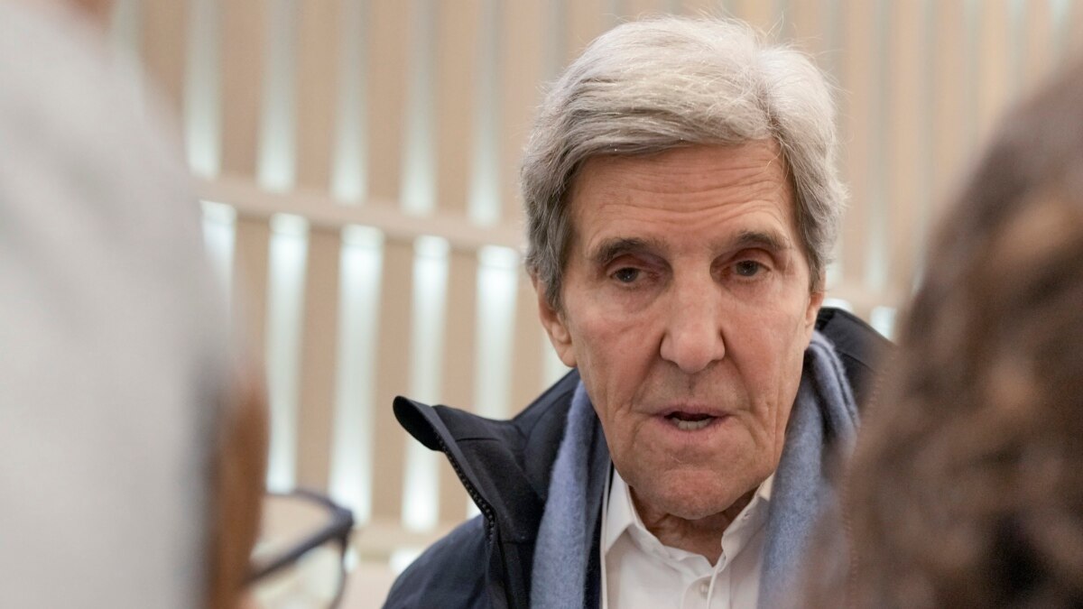 'M Pap Pran Retrèt Mwen' John Kerry Anonse nan Davos