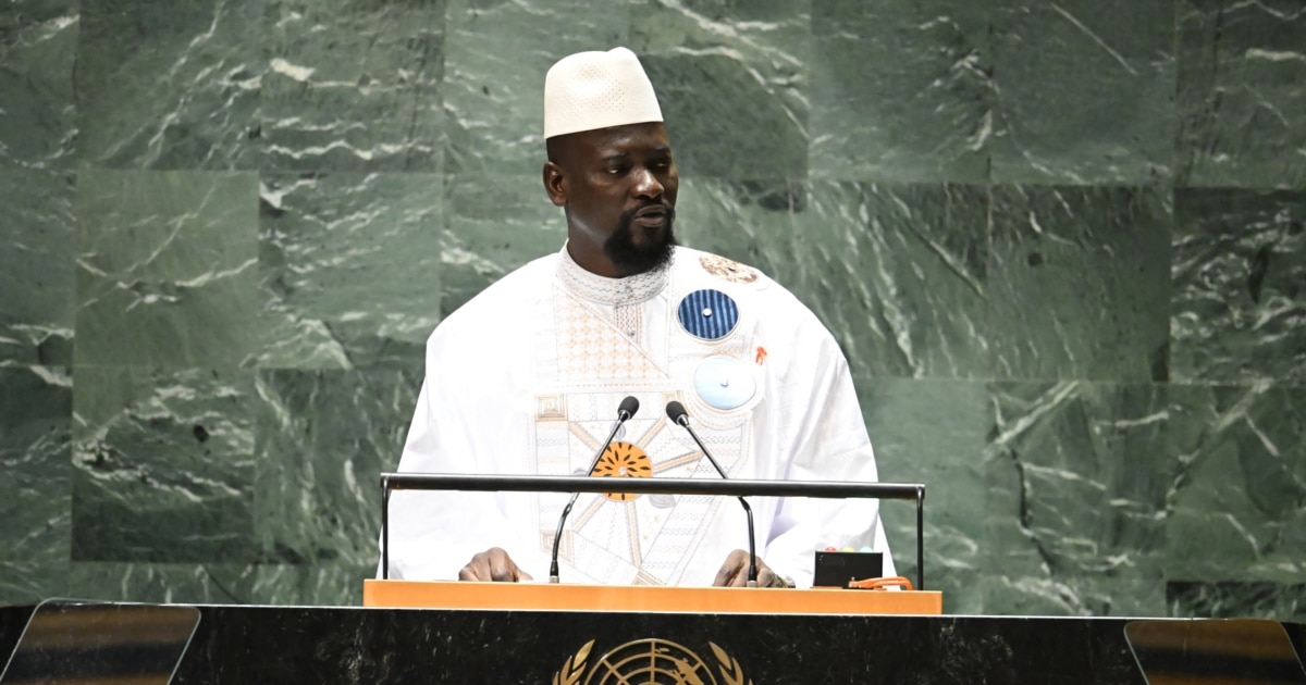 Guinea military government bans media outlets