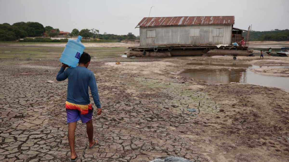Amazon River at Lowest Level in Over a Century Amid Brazil Drought