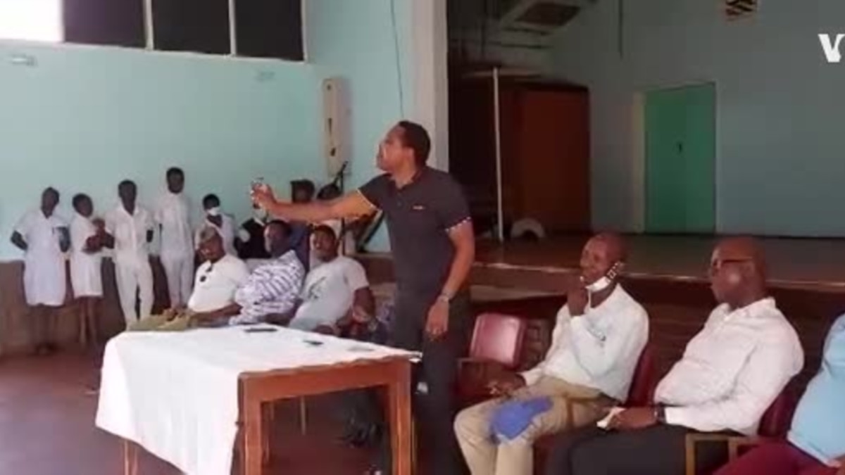 War Veteran Jabulani Sibanda Breathing Fire ...