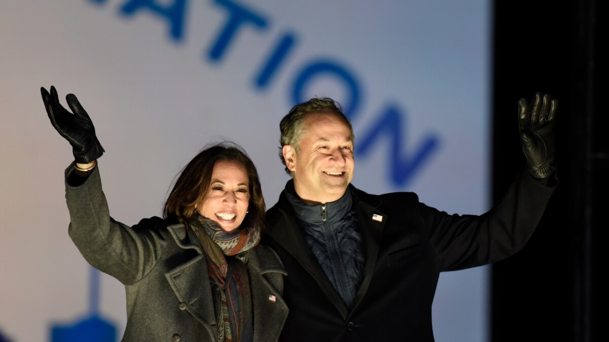 Doug Emhoff Makes History as First 'Second Gentleman'