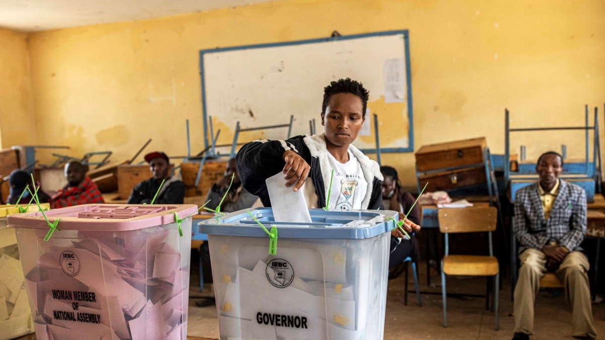 Kenyans Vote in Tight Presidential Election