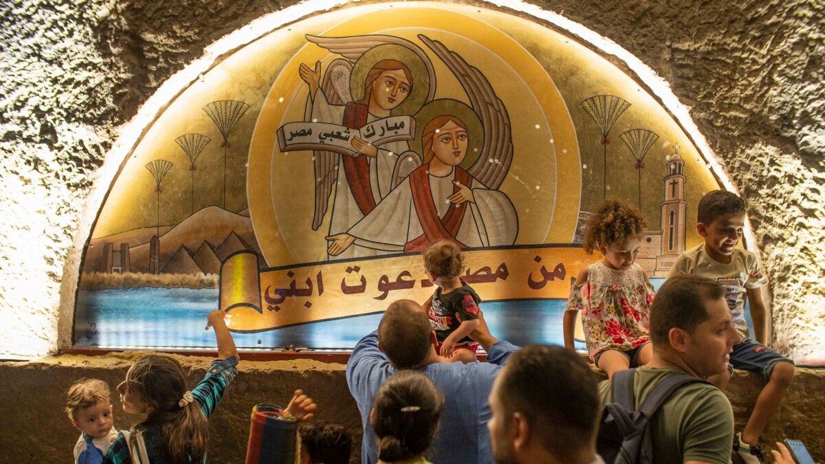 Egypt's Coptic Christians Mark Feast in Wake of Tragedy
