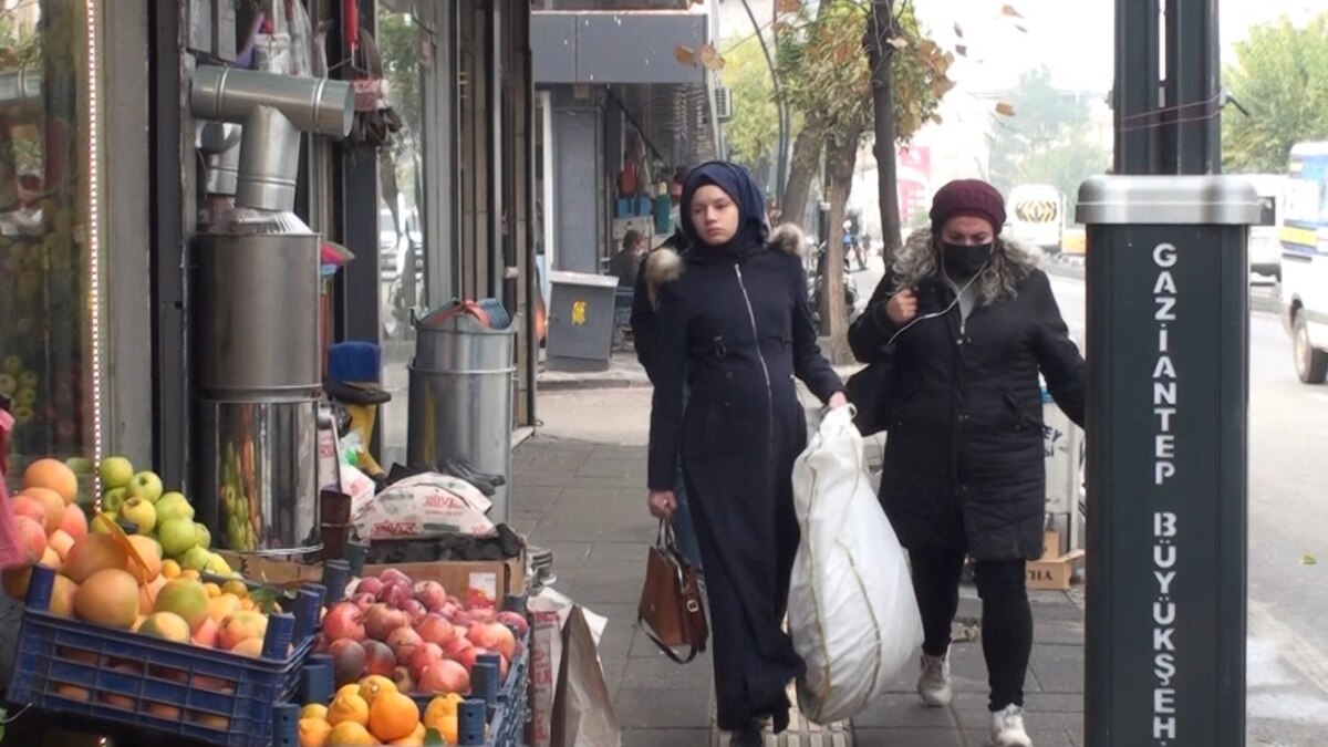 Suriyeli Karşıtı Propagandanın Nedeni Ekonomik mi? Suriyeli Karşıtı Propagandanın Nedeni Ekonomik mi?