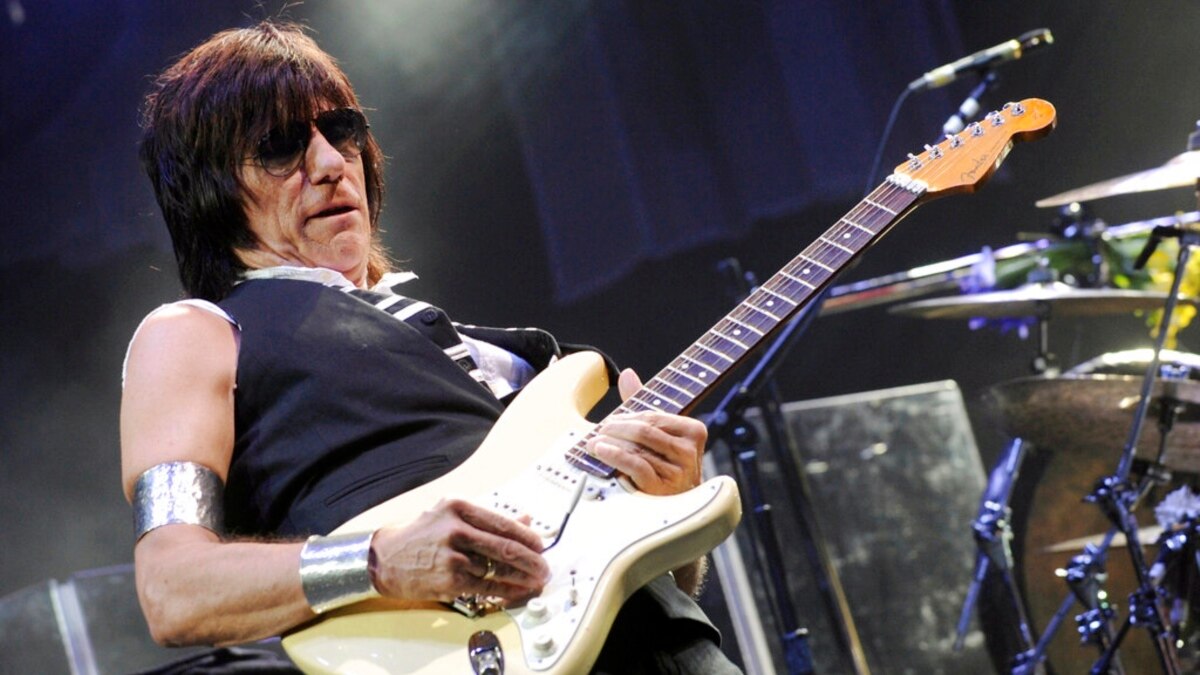 Jeff Beck, Star Guitarist Who Influenced Generations, Dies at 78