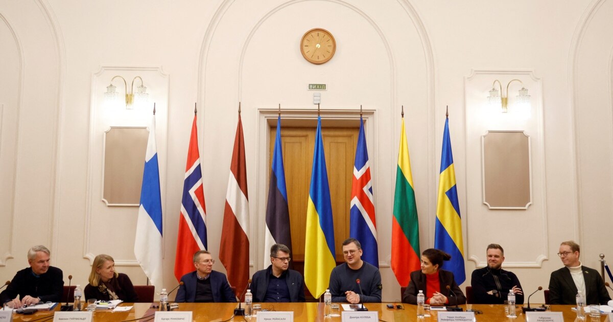 Transformers, Air Defenses Needed, Ukraine Tells Visiting Ministers