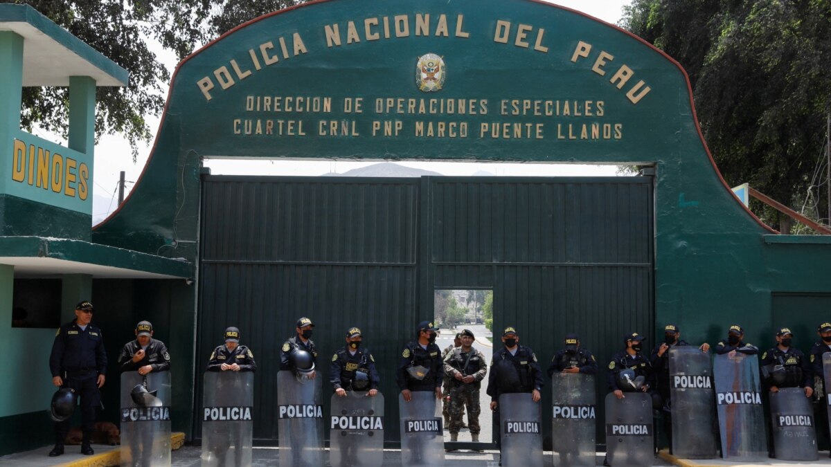 Peru Arrests 6 Generals Amid Graft Probe of Ex-president Castillo