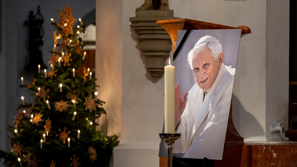 Pope Emeritus Benedict XVI Dies at 95