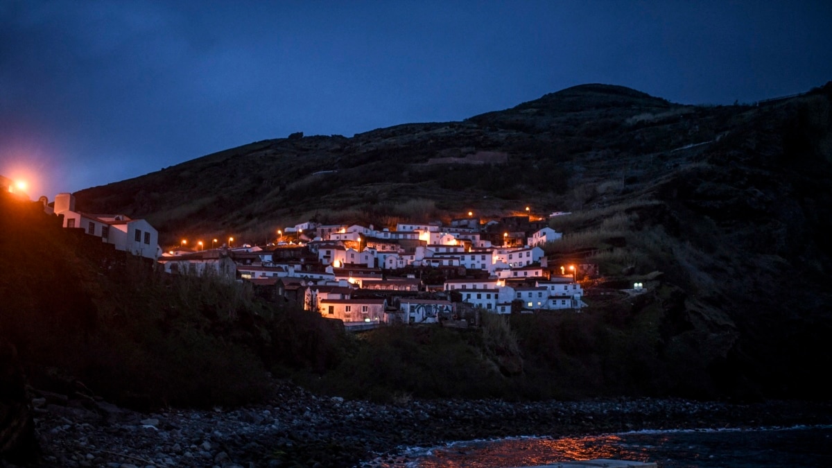 Azores on Alert for Large Quake, Eruption After Three Days of Shaking