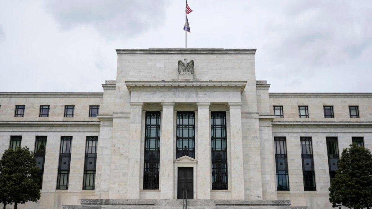 US Central Bank Boosts Key Interest Rate by Half Percentage Point