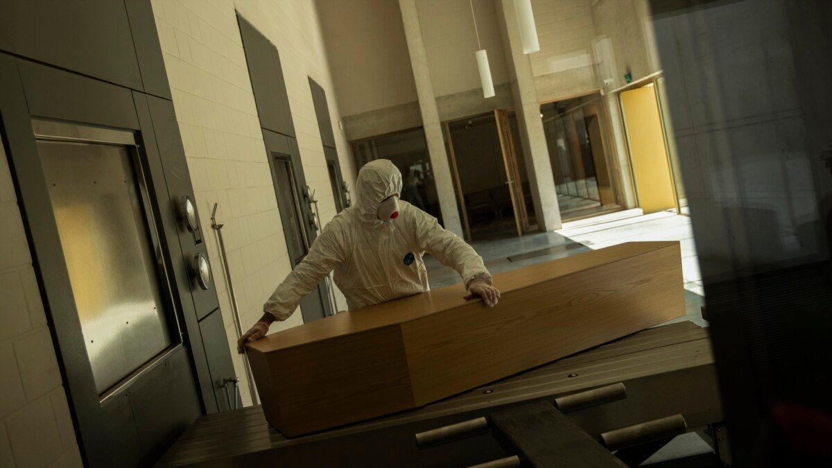 OBSH: Gati 15 milionë njerëz vdiqën nga COVID ose prej pasojave të ...